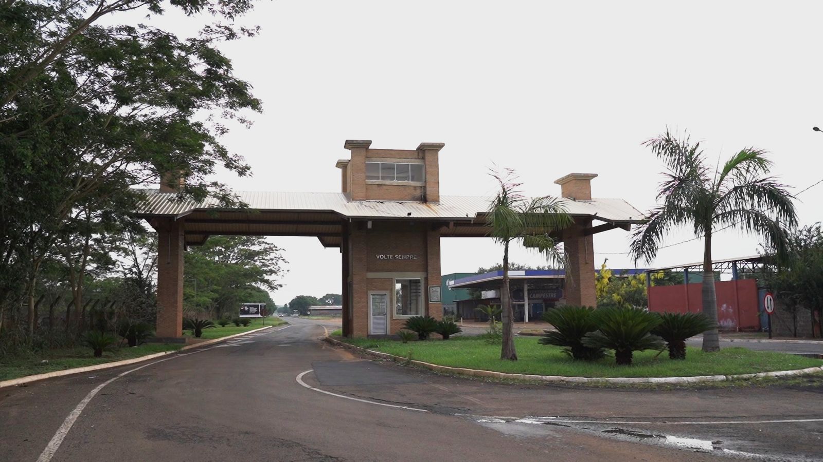 Principal entrada de Guaraci será recapeada após 14 anos de espera ...